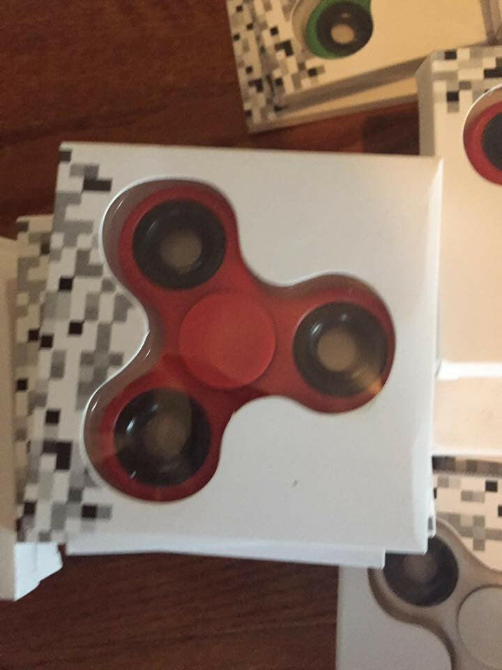 Spinners-Solid Colors – Pretty Lil Things PLT Wholesale